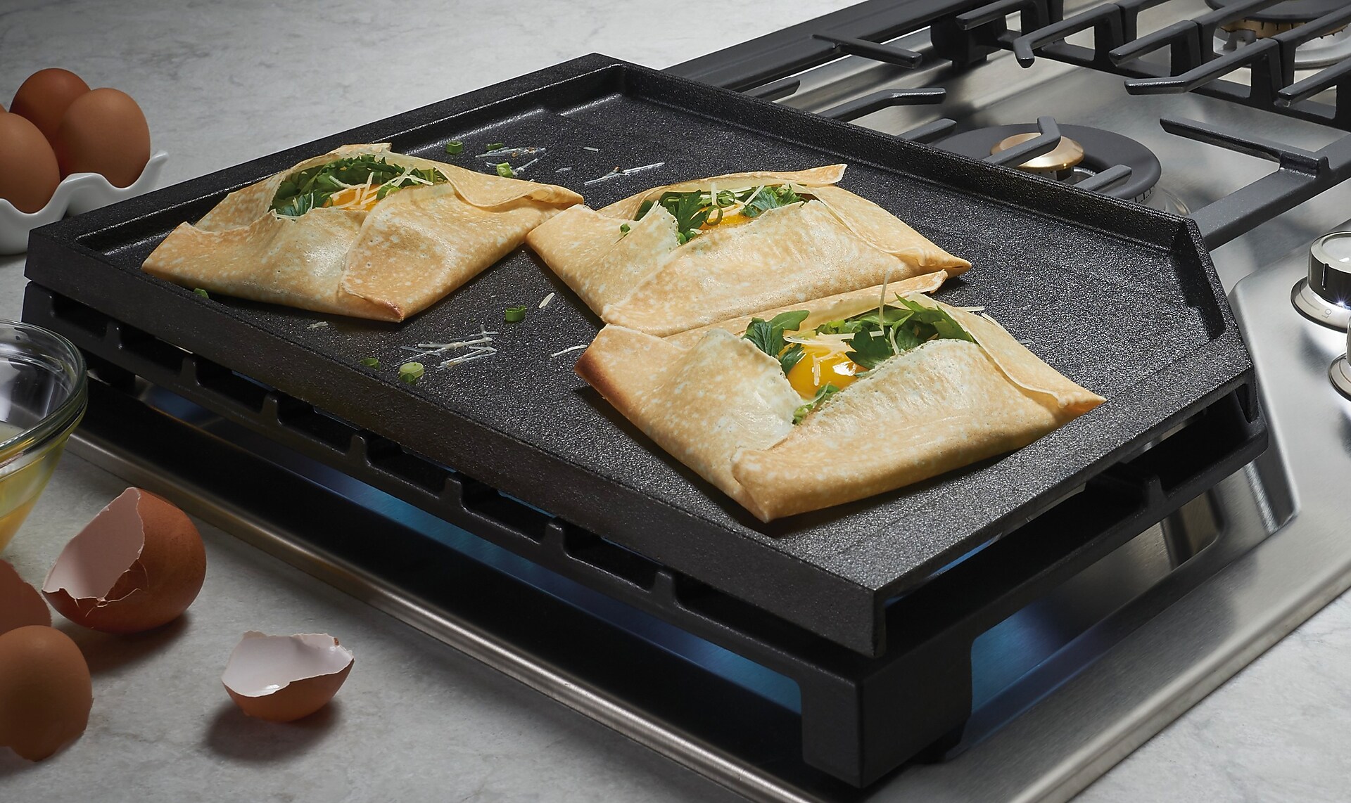 High End Cooktops & Range Tops | Monogram Appliances